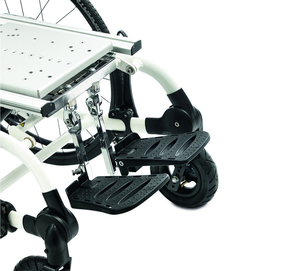 Individual, multi-adjustable foot support